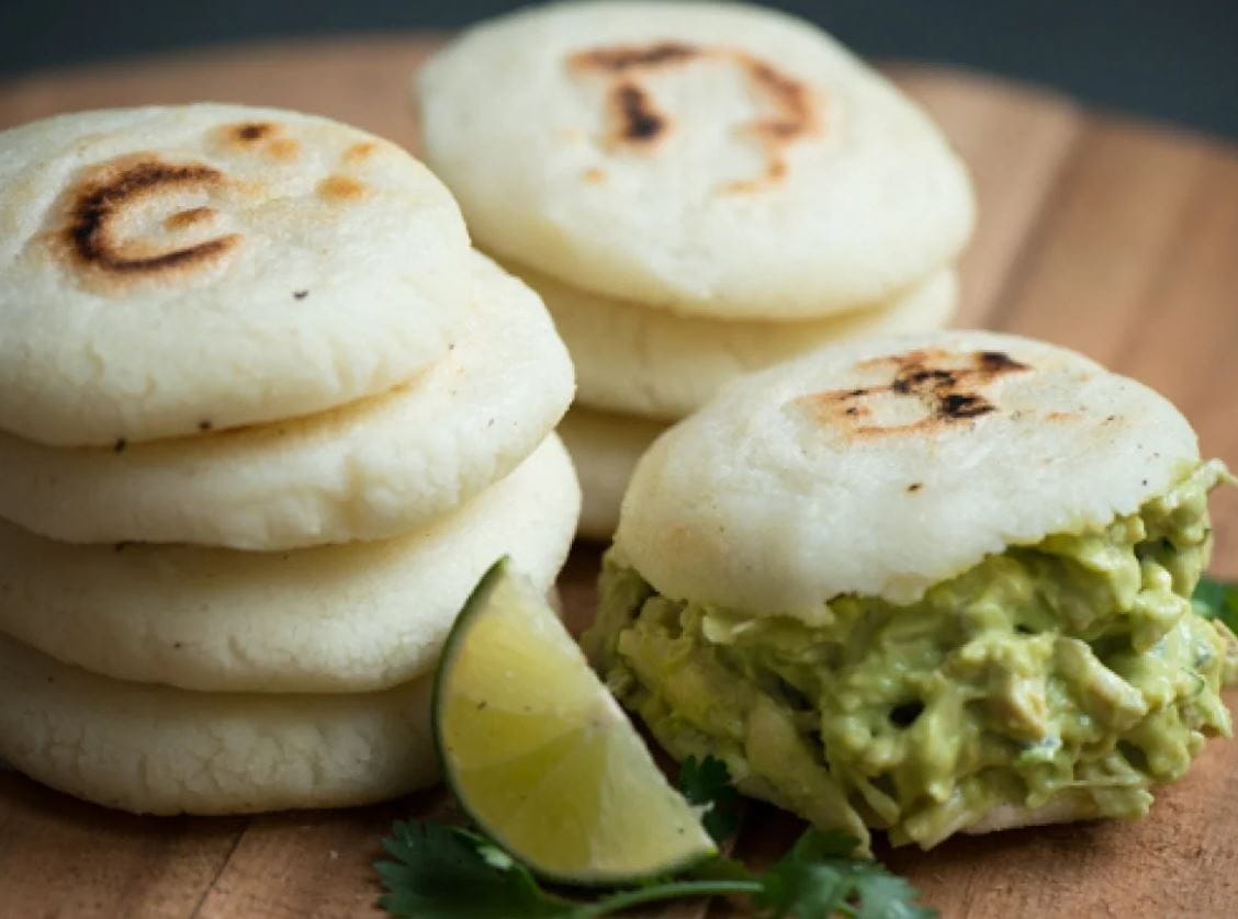 How to Make Arepa – Venezuelan Style: A Delicious Step-by-Step Guide ...