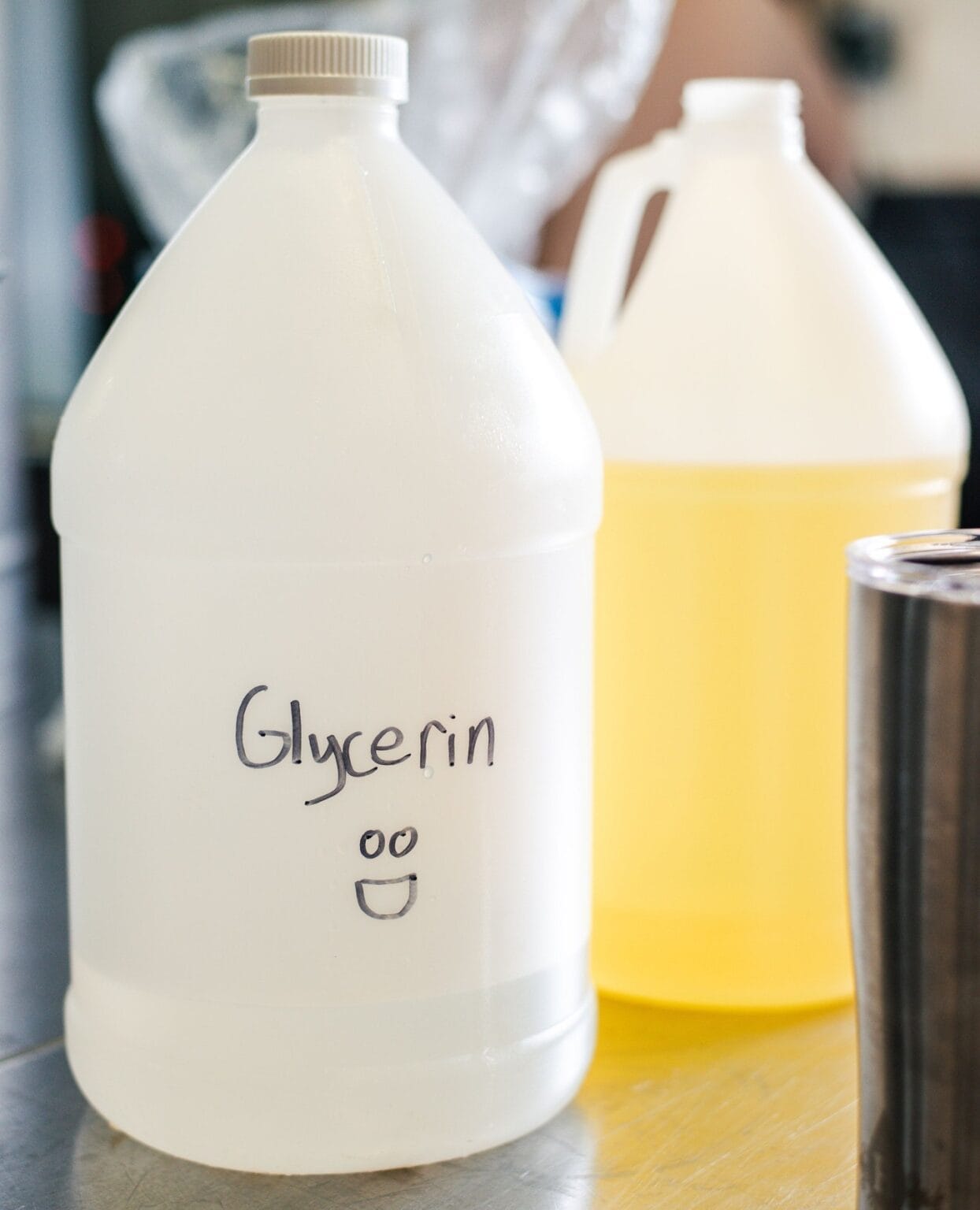 Can Glycerin Be Used for Cleaning? Exploring Its Surprising Benefits – Beaver Maids | Best-Rated ...